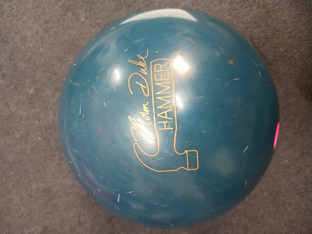Urethane Vs Reactive Resin [Choose the best Bowling Ball]